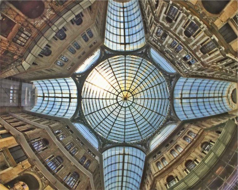 Is Naples Safe For Tourists? What You (Really) Need To Know